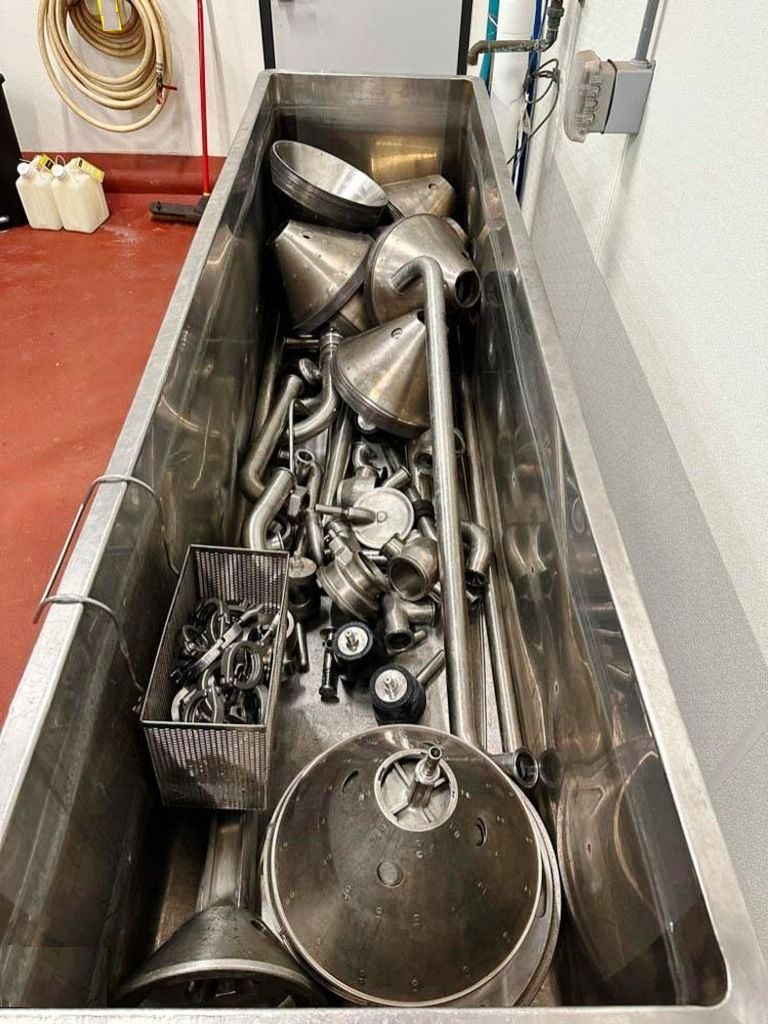 De Laval 3191M cold milk separator, 316SS. | | | Centrifuges | Sanders ...